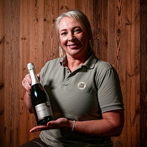 Das Team hinter Alde Gott Winzer und Edelbrände eG